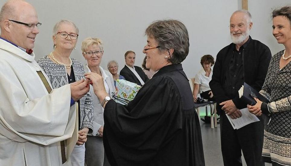 Neuer Pfarrer ist eingesetzt | Schaffhauser Nachrichten