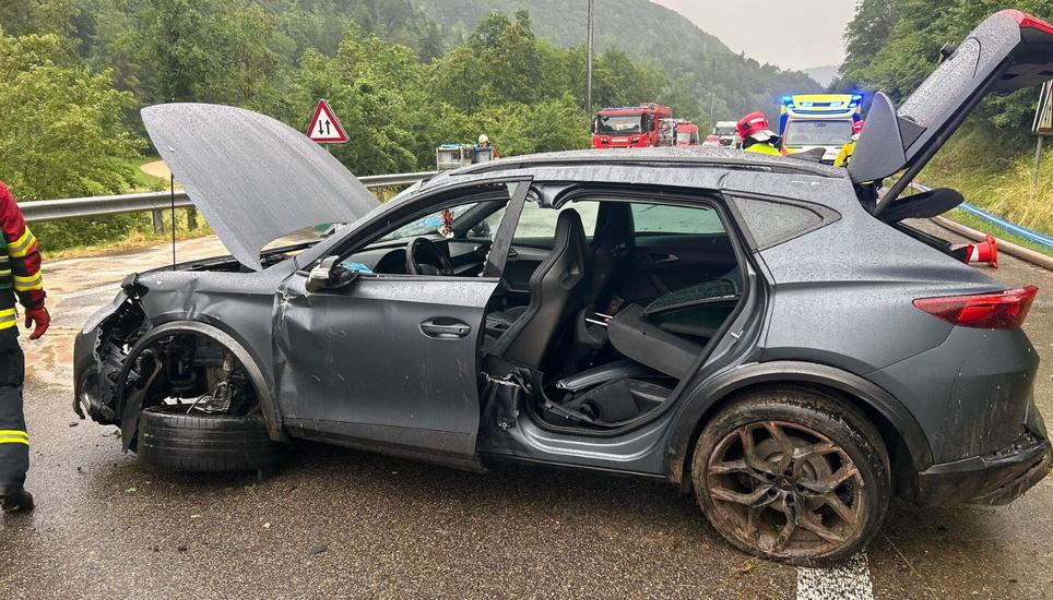 Auto überschlägt sich mehrfach - 42-jähriger Lenker verletzt ...
